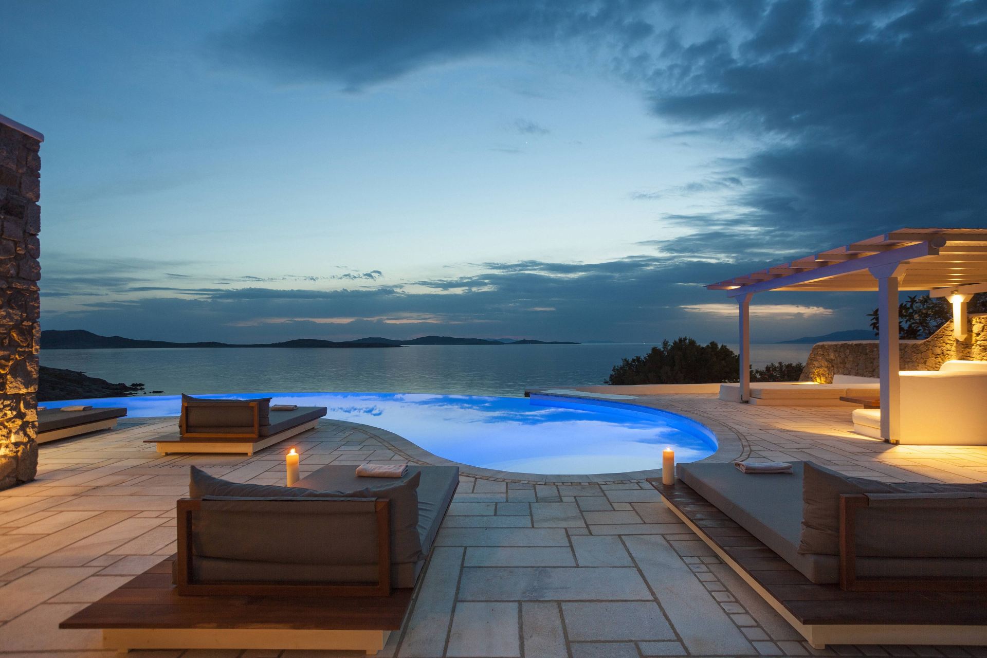 Villa Sunset — Luxury Villas & Vacation Rentals — FantasiaVillas.com