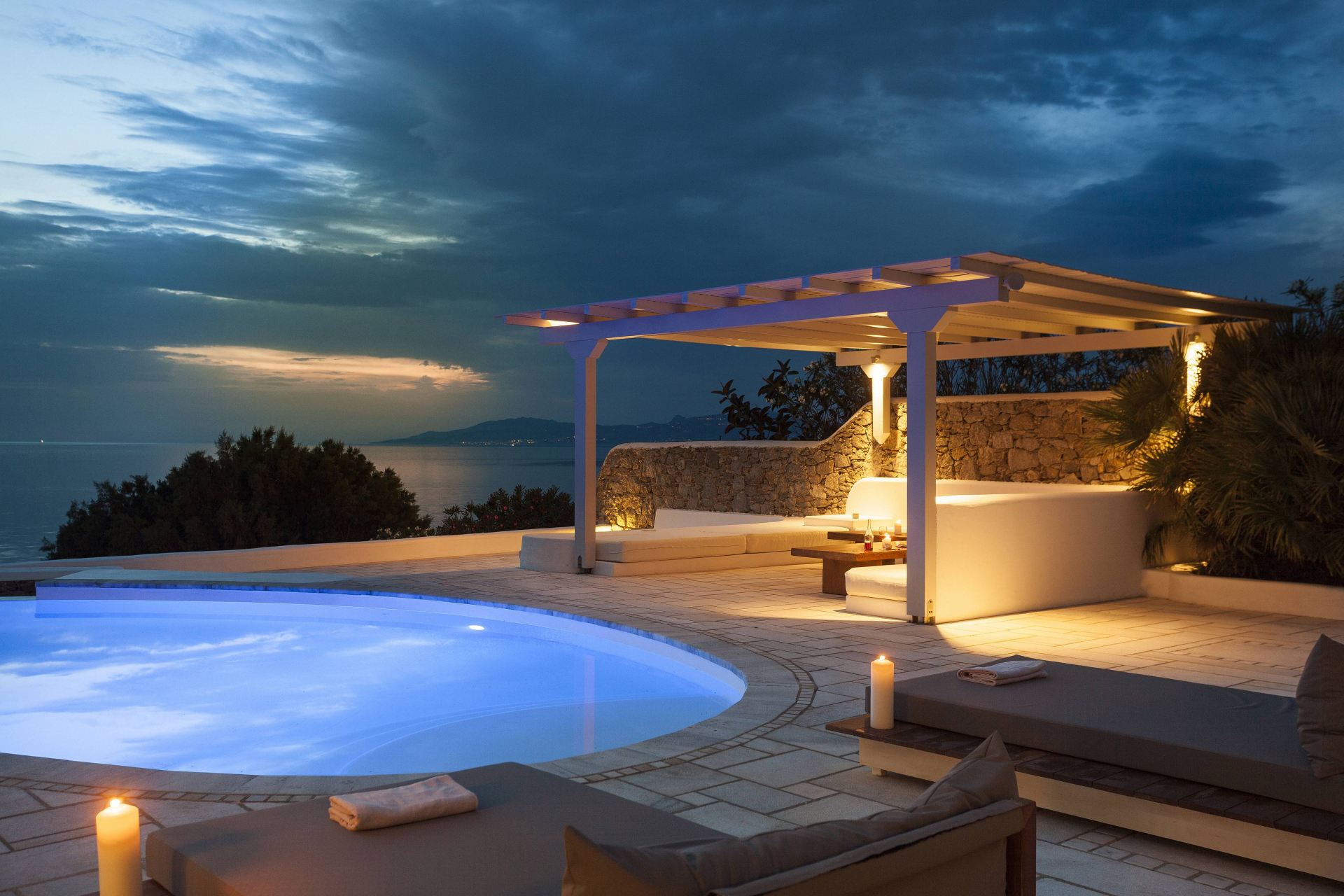 Villa Sunset — Luxury Villas & Vacation Rentals — FantasiaVillas.com